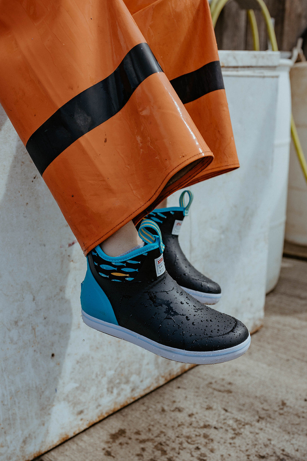 Tails & Scales 6" Deck Boot – Salmon Sisters